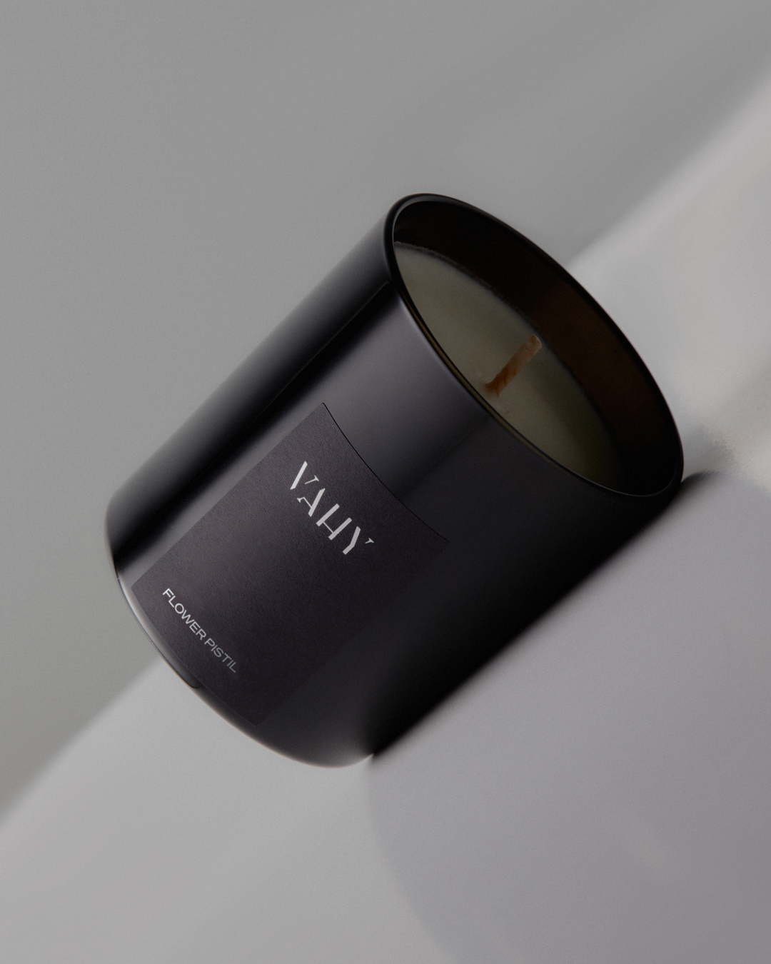 VAHY Flower Pistil Candle. Size 280g I 9.5 Fl Oz. – The Sunlighten Store